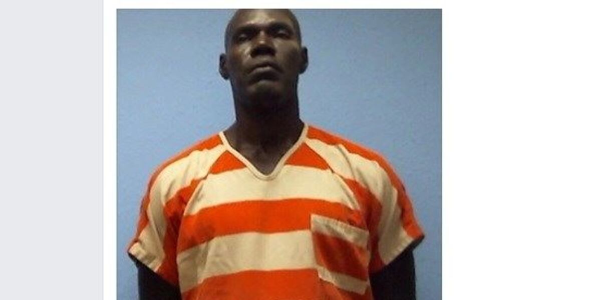 Man charged after fleeing during Gladewater arrest Man charged after fleeing during Gladewater arrest